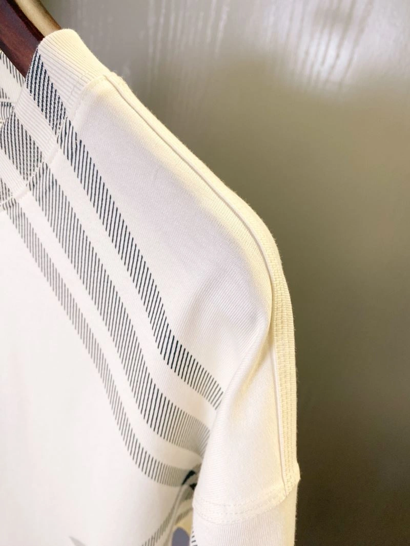 Cut-rate Burberry T-Shirts