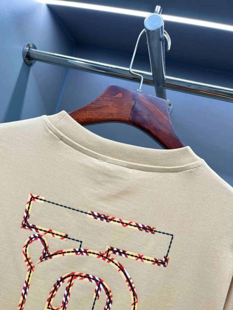Top match Burberry T-Shirts