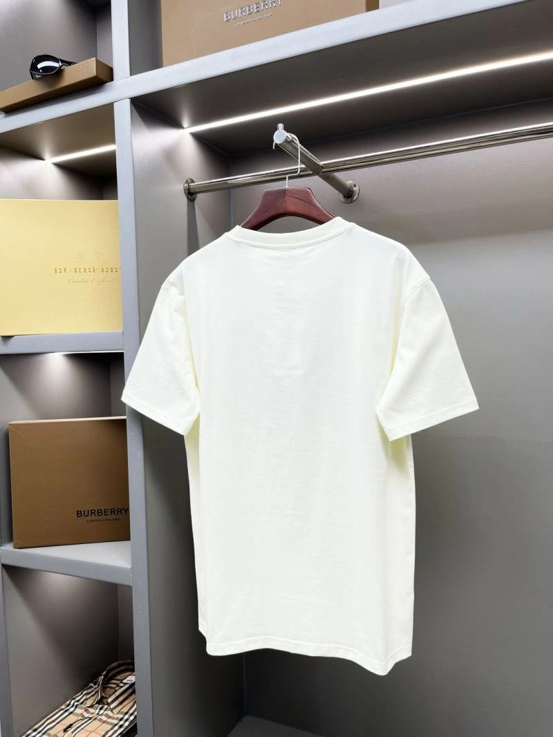 Low-cost Burberry T-Shirts