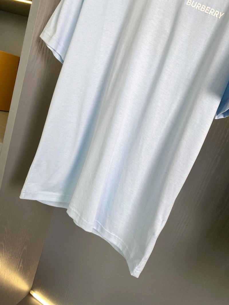 Indistinguishable Burberry T-Shirts