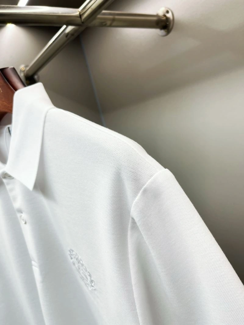 Indistinguishable Burberry T-Shirts