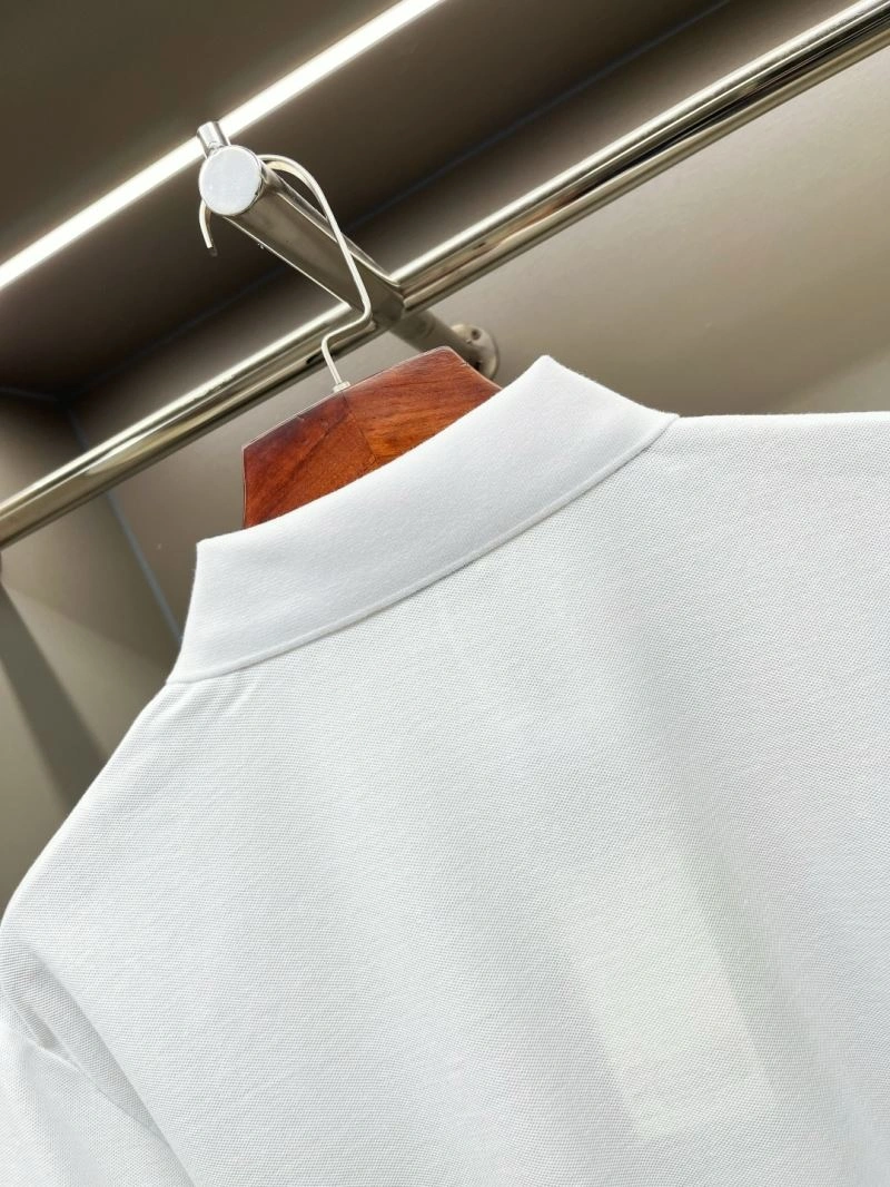 Indistinguishable Burberry T-Shirts
