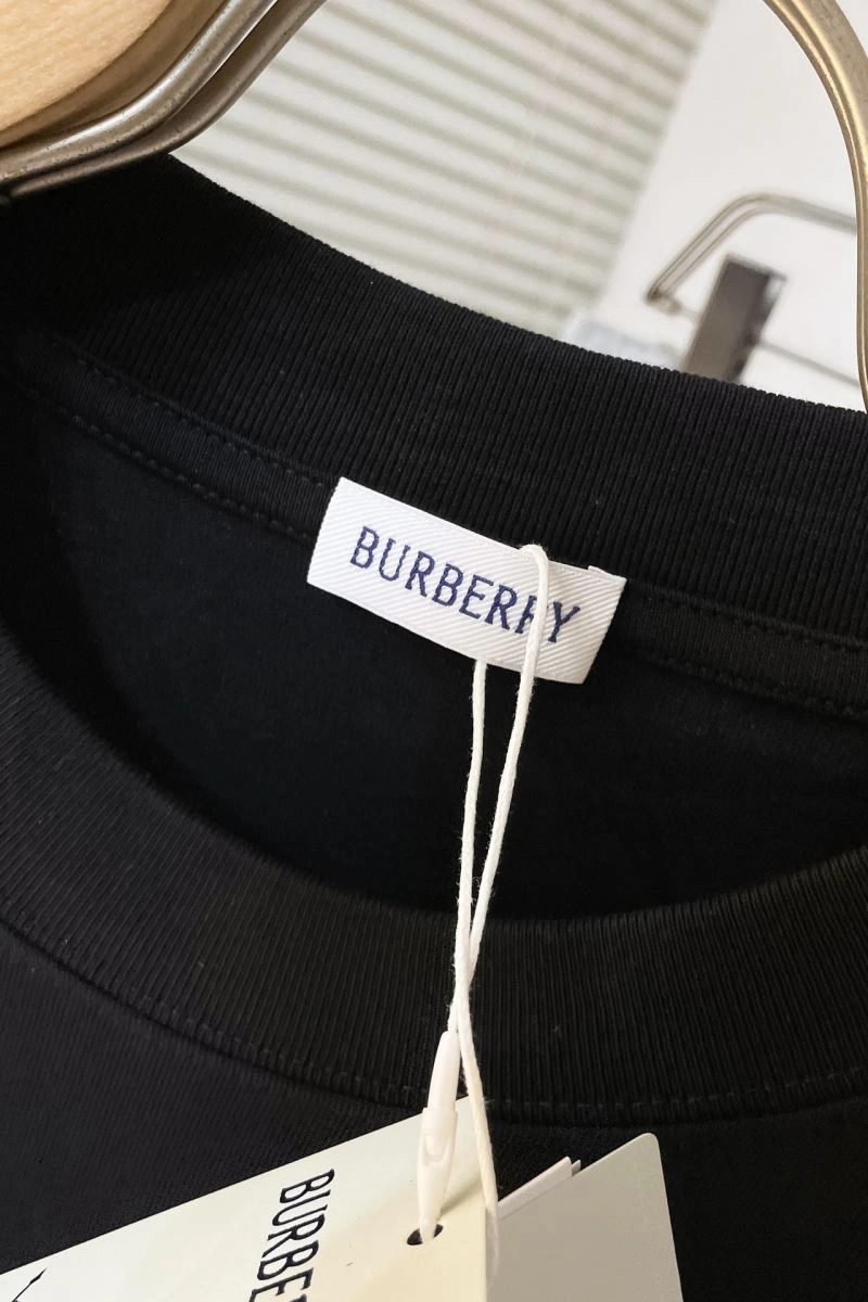 High fidelity Burberry T-Shirts