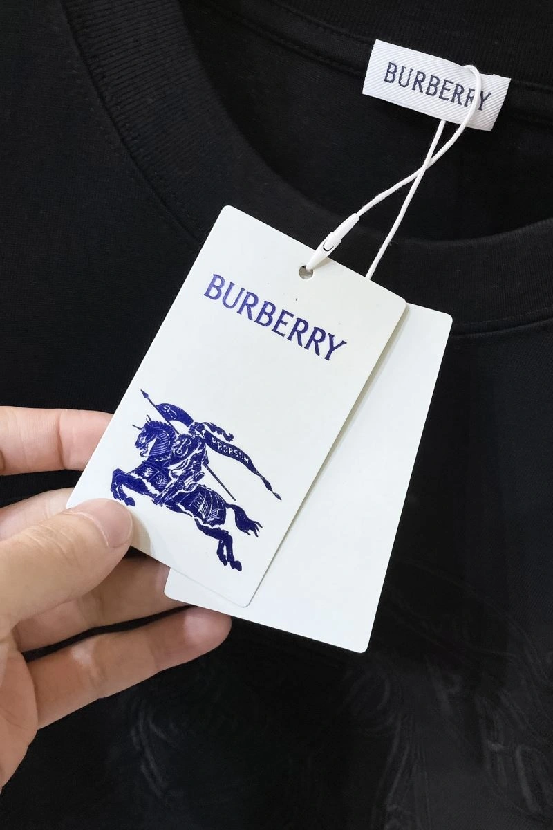 High fidelity Burberry T-Shirts