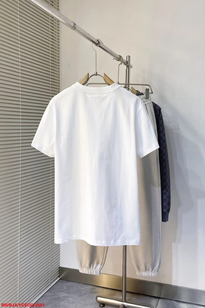 Affordable Burberry T-Shirts