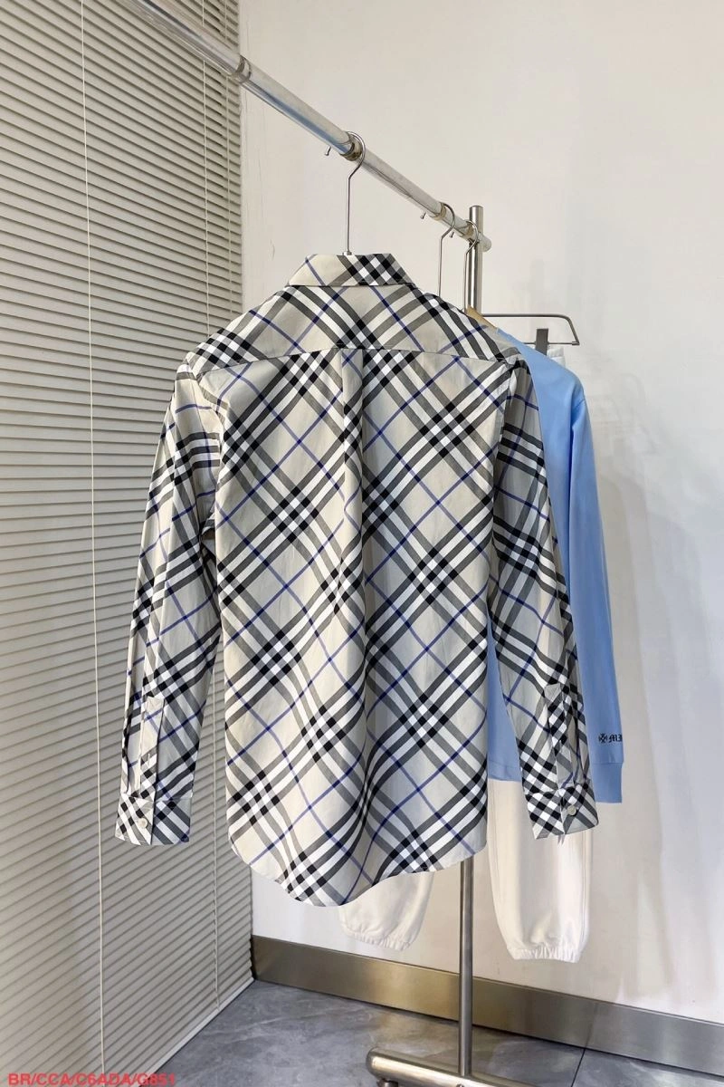 High fidelity Burberry T-Shirts