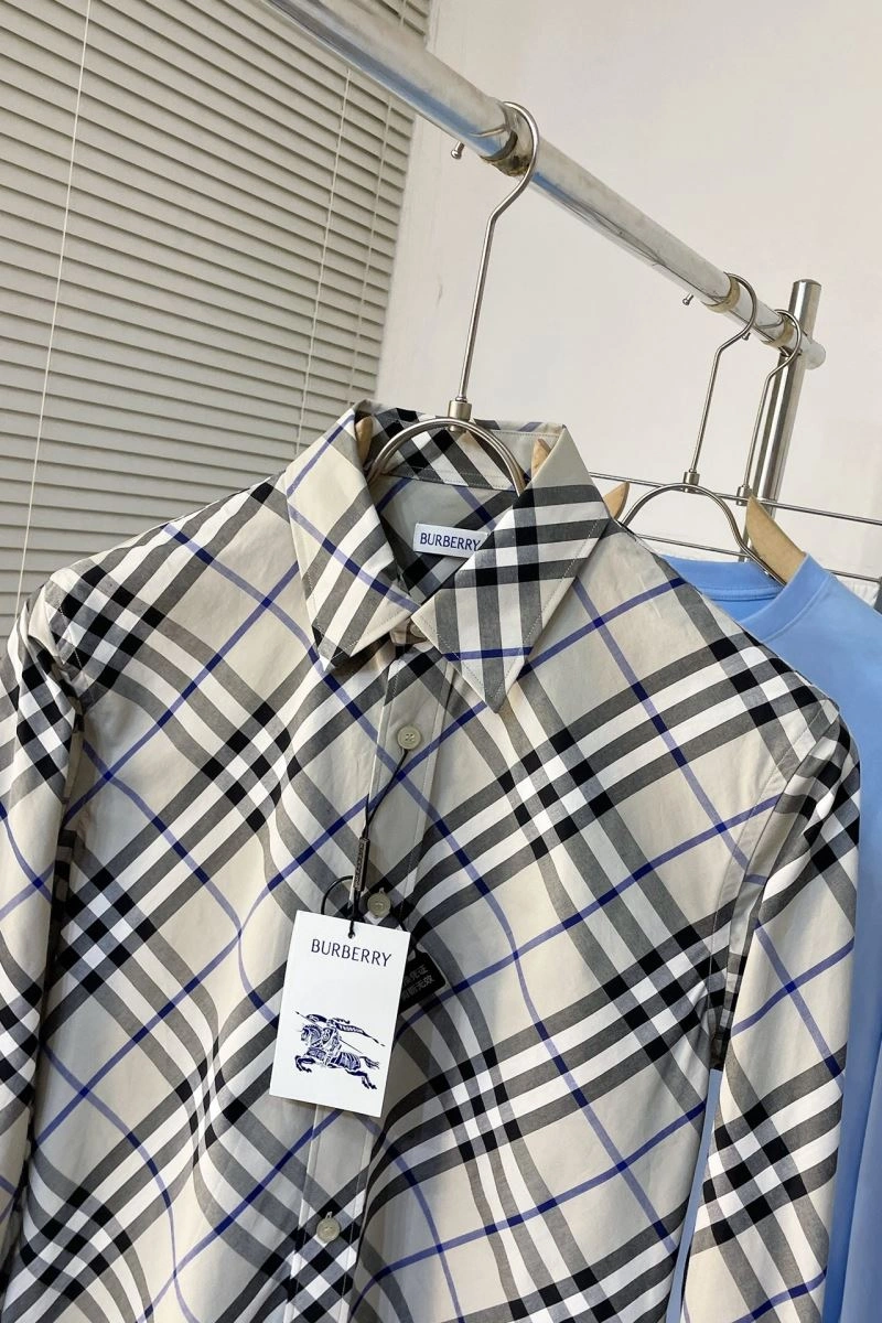 High fidelity Burberry T-Shirts