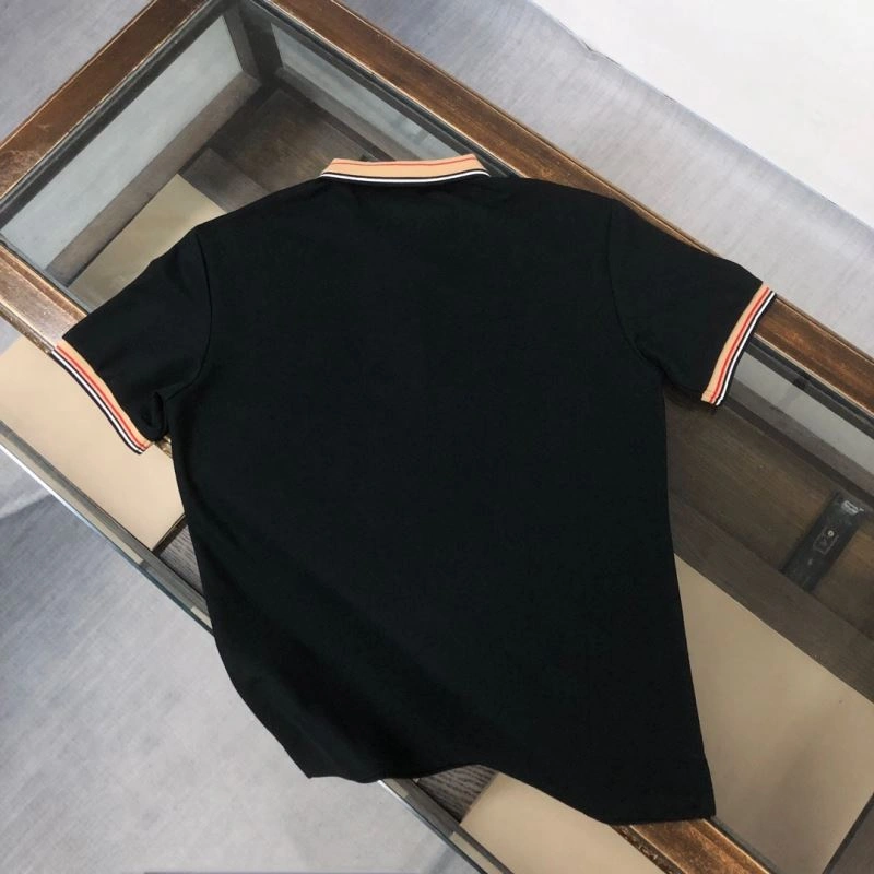 Accurate model Burberry T-Shirts