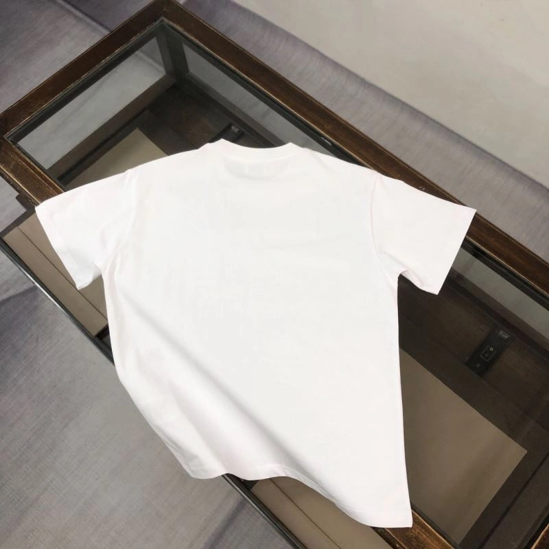 Indistinguishable Burberry T-Shirts