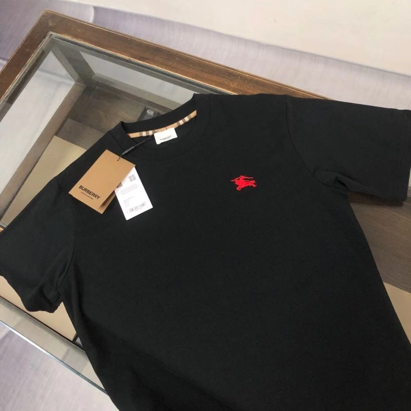 Low-cost Burberry T-Shirts