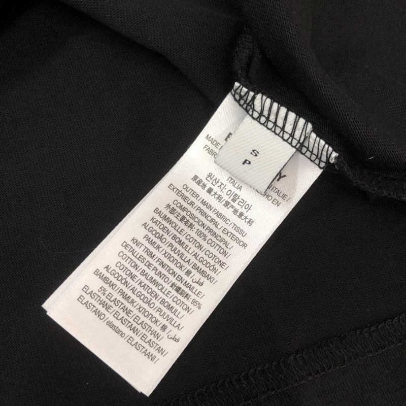 Low-cost Burberry T-Shirts