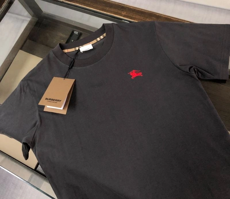 Inexpensive Burberry T-Shirts