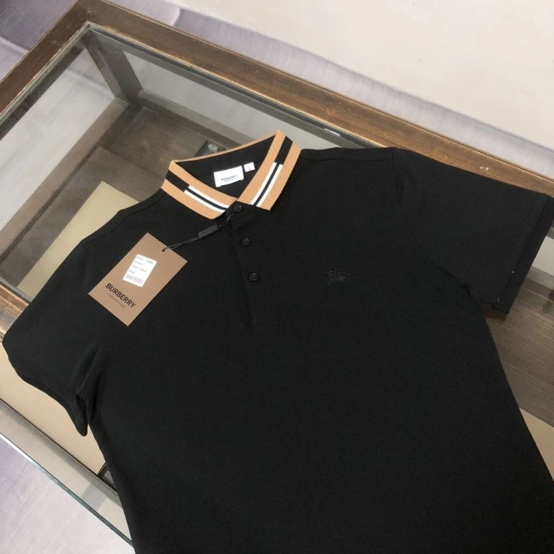 Accurate model Burberry T-Shirts