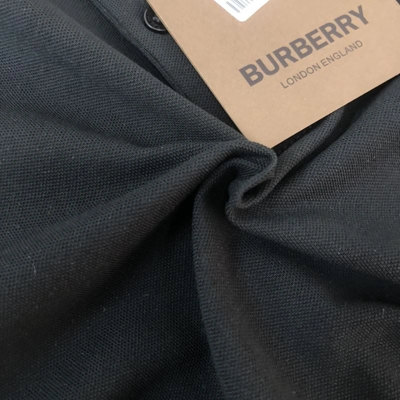 Accurate model Burberry T-Shirts