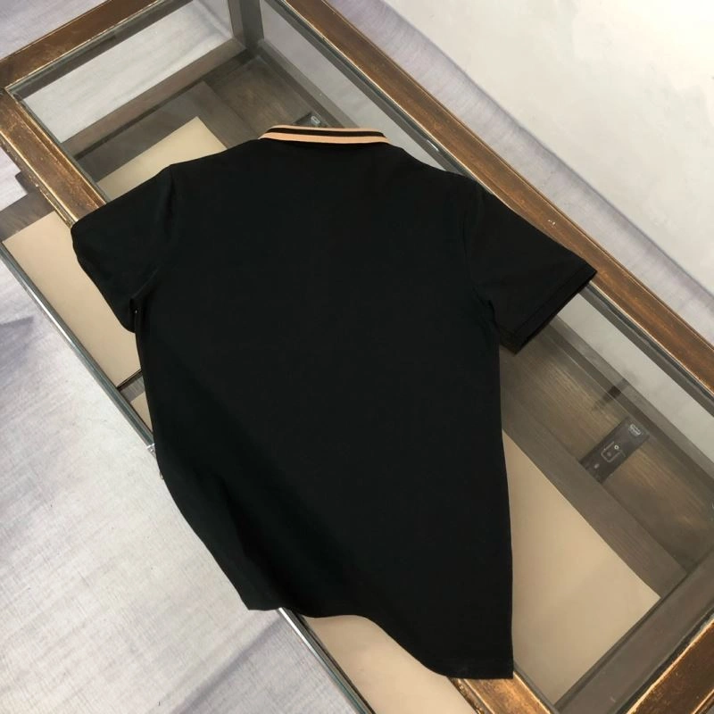 Accurate model Burberry T-Shirts