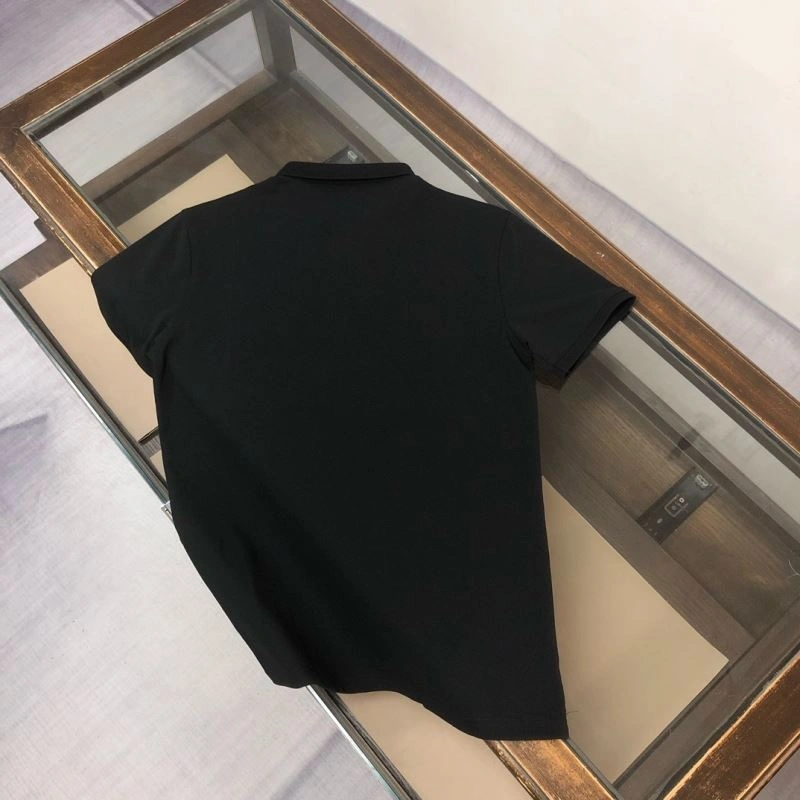 Accurate model Burberry T-Shirts