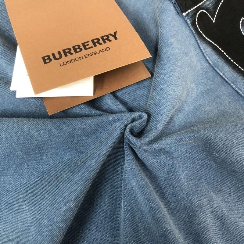 Indistinguishable Burberry T-Shirts