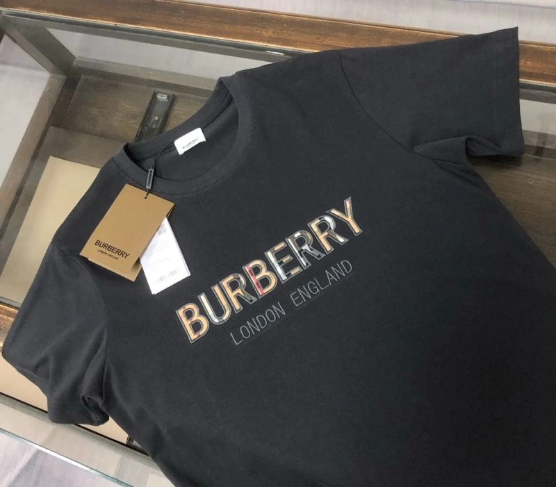 High fidelity Burberry T-Shirts
