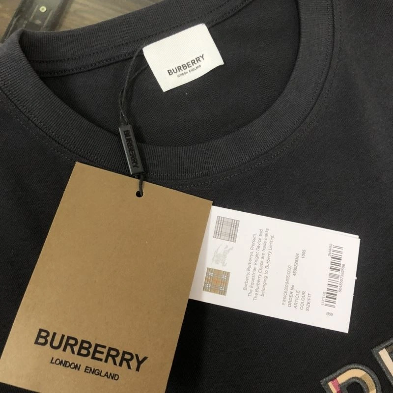 High fidelity Burberry T-Shirts