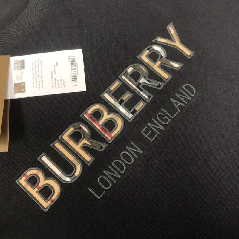 High fidelity Burberry T-Shirts