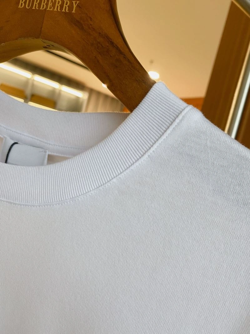 Indistinguishable Burberry T-Shirts