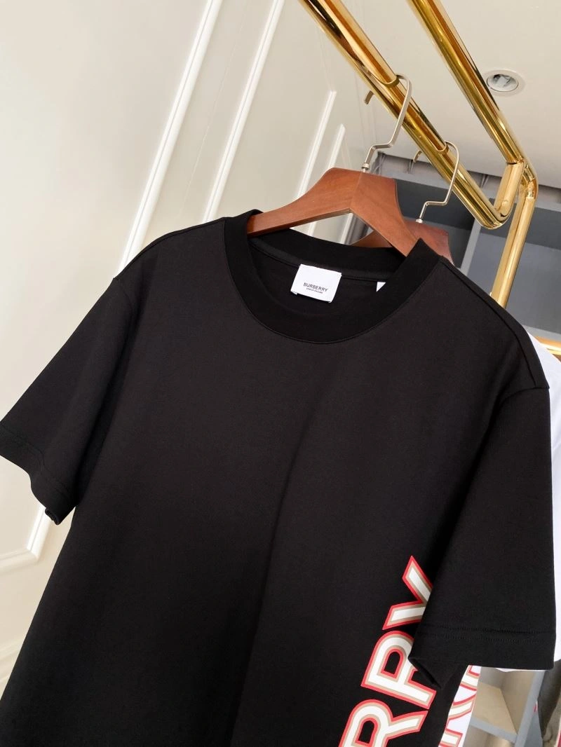 Low-cost Burberry T-Shirts