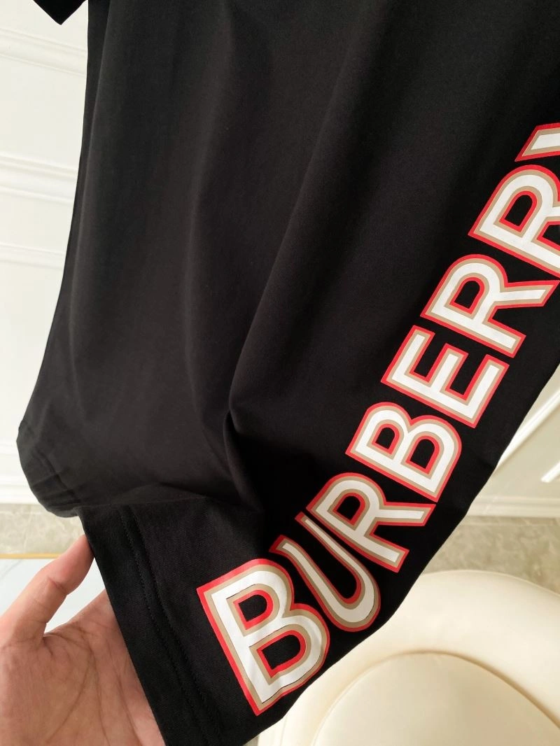 Low-cost Burberry T-Shirts
