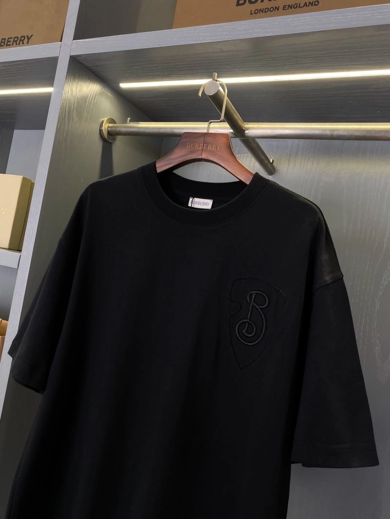 Low-cost Burberry T-Shirts