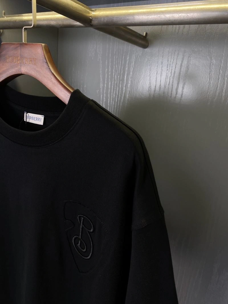 Low-cost Burberry T-Shirts