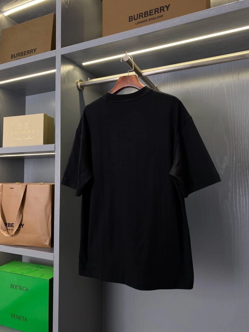 Low-cost Burberry T-Shirts