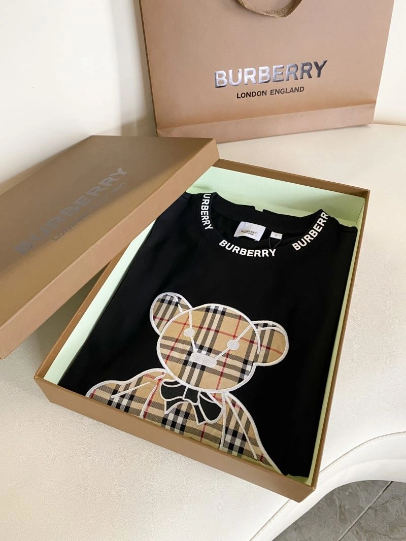Low-cost Burberry T-Shirts