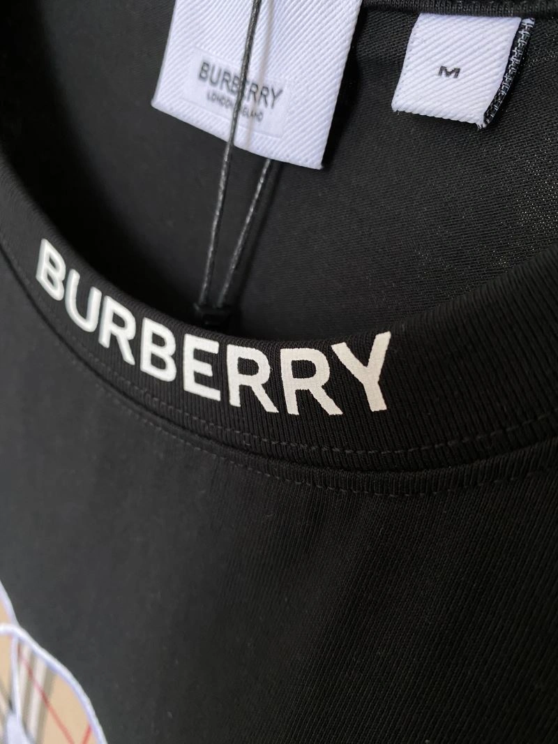 Low-cost Burberry T-Shirts