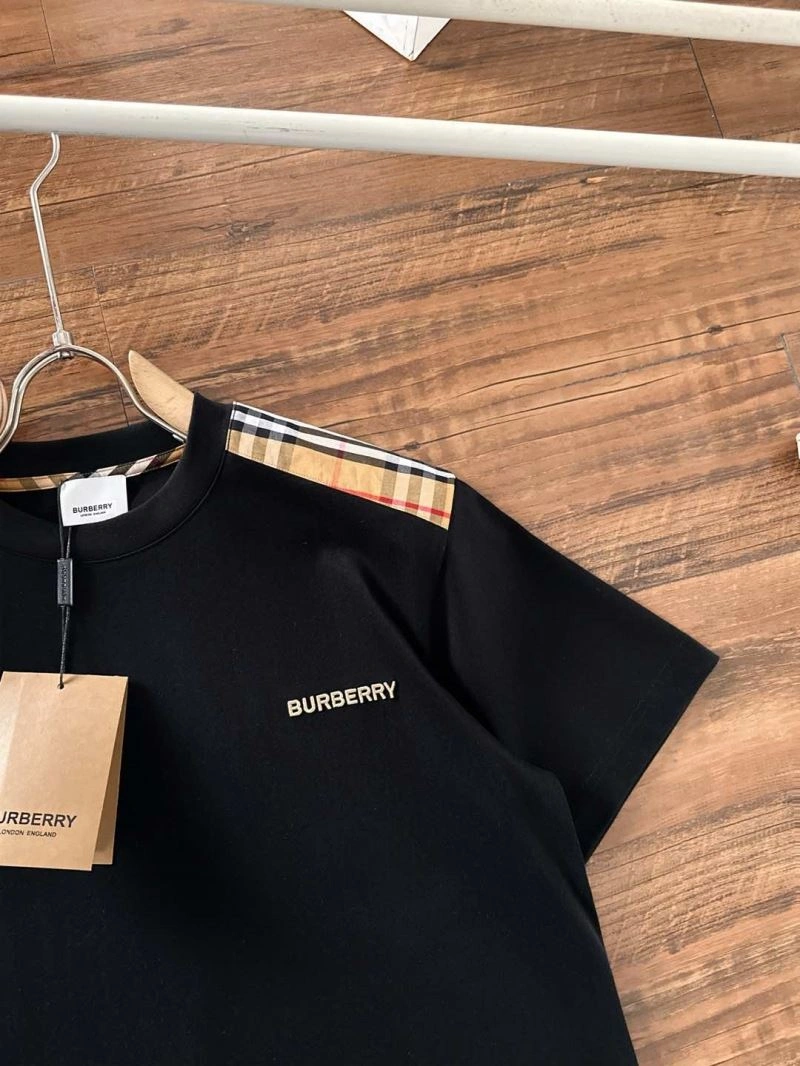 High fidelity Burberry T-Shirts