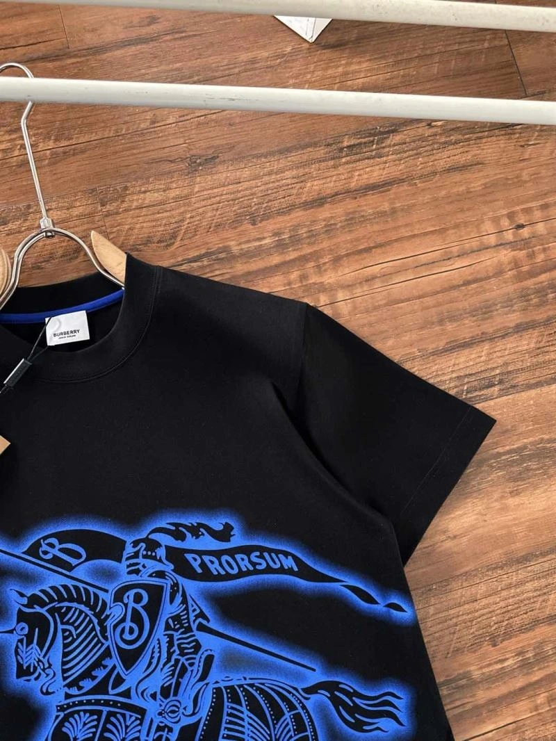 Low-cost Burberry T-Shirts