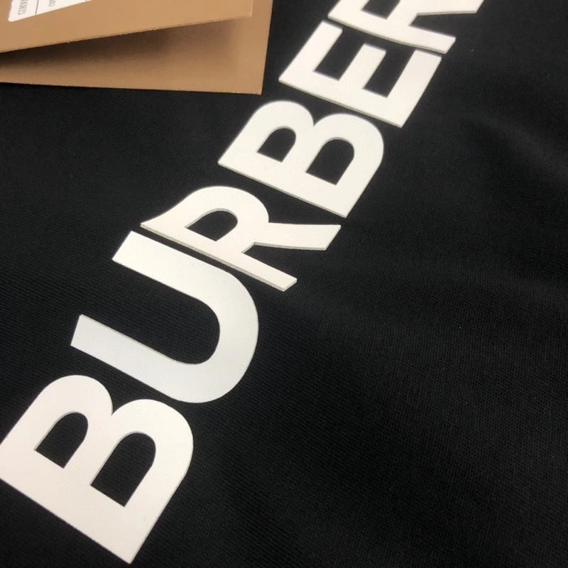 Low-cost Burberry T-Shirts