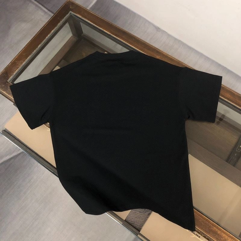 Low-cost Burberry T-Shirts