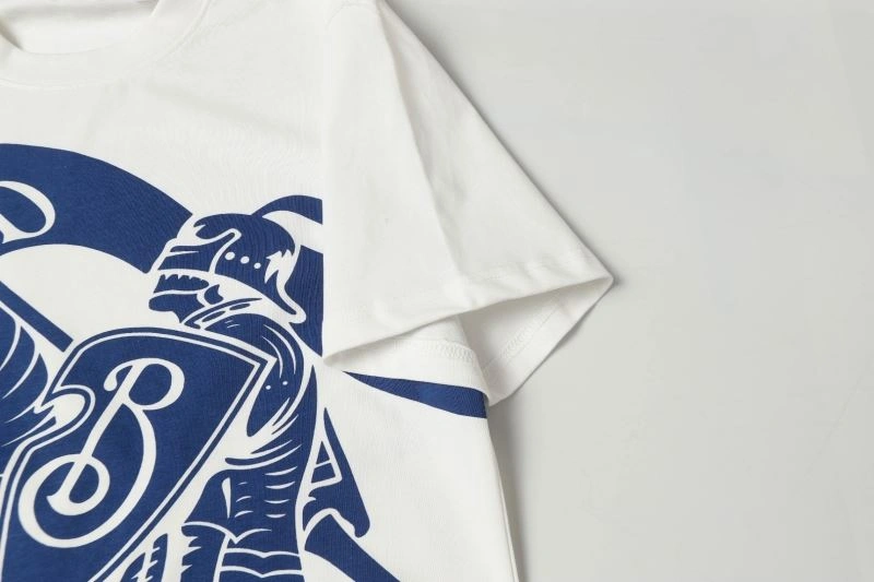 Low-cost Burberry T-Shirts