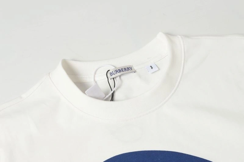 Low-cost Burberry T-Shirts