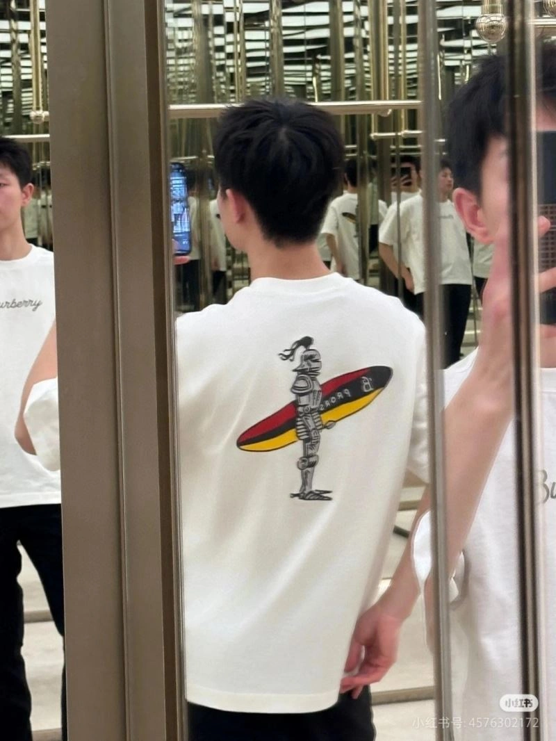 Original Burberry T-Shirts