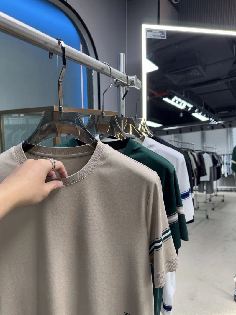 Cut-rate Burberry T-Shirts