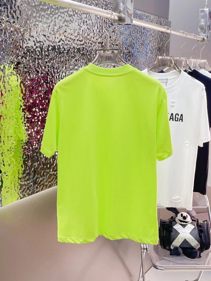 Accurate model Burberry T-Shirts