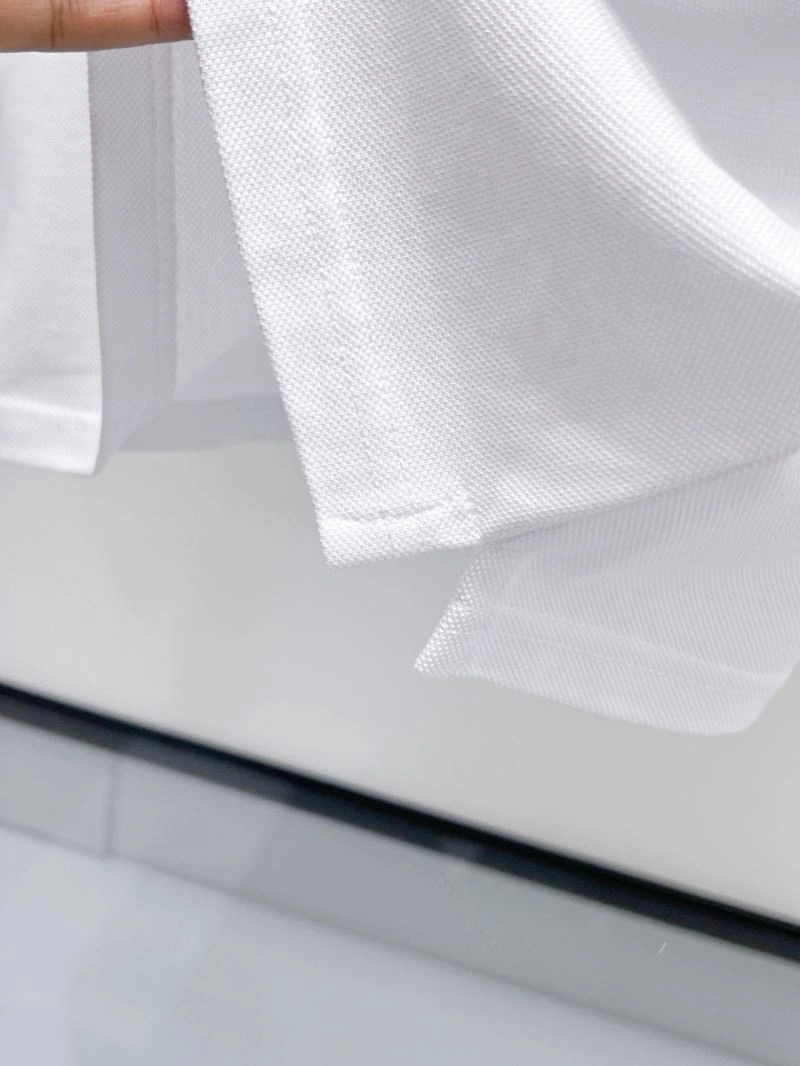 Low-cost Burberry T-Shirts