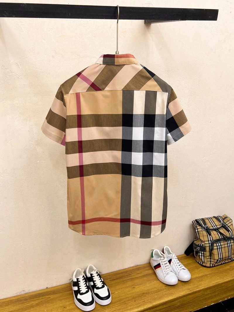 Indistinguishable Burberry T-Shirts