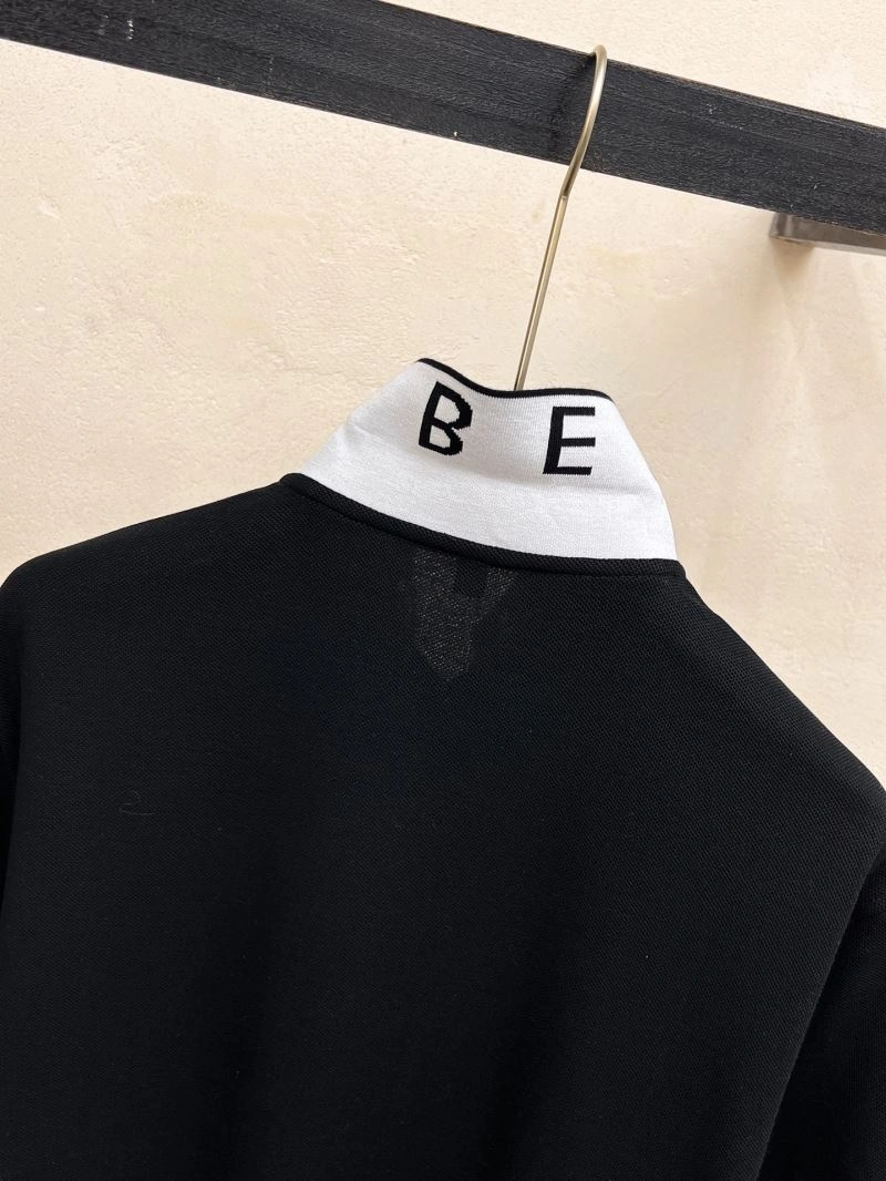 Accurate model Burberry T-Shirts
