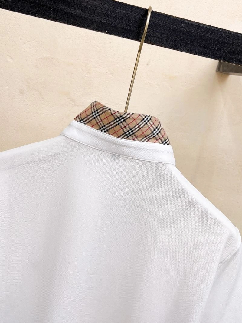 Accurate model Burberry T-Shirts