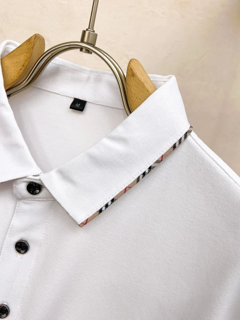 Accurate model Burberry T-Shirts