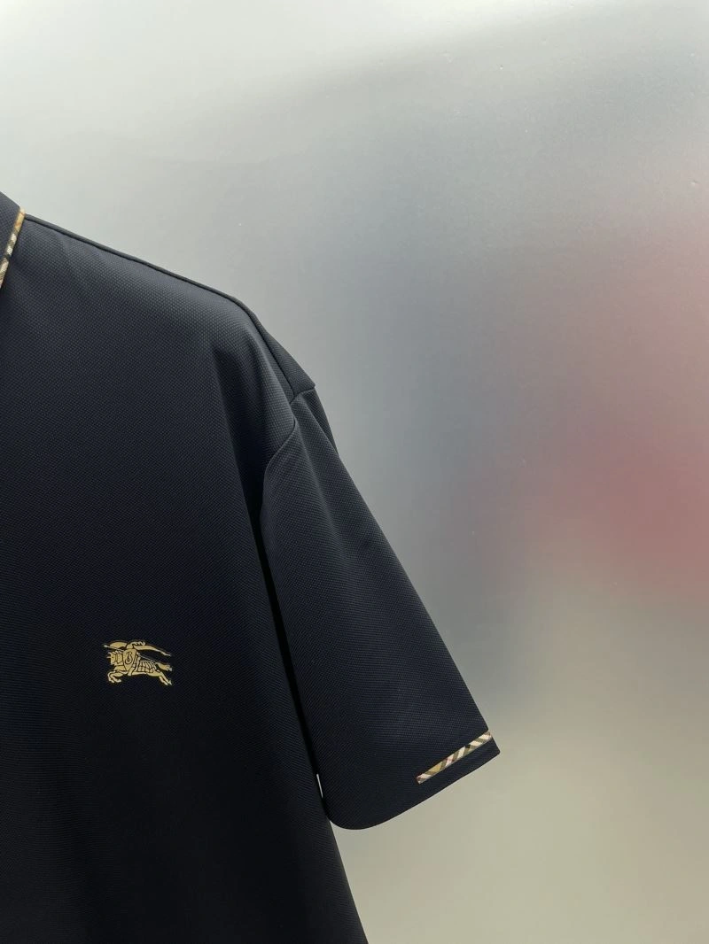 Low-cost Burberry T-Shirts