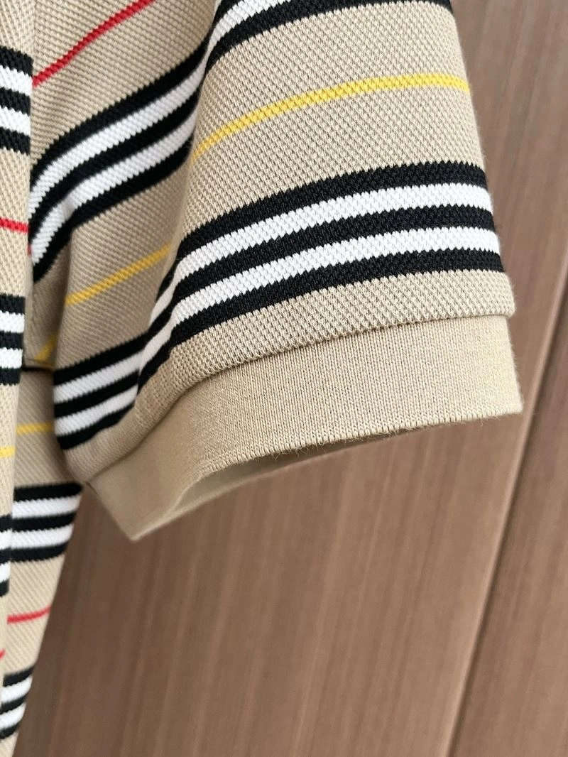 Accurate model Burberry T-Shirts