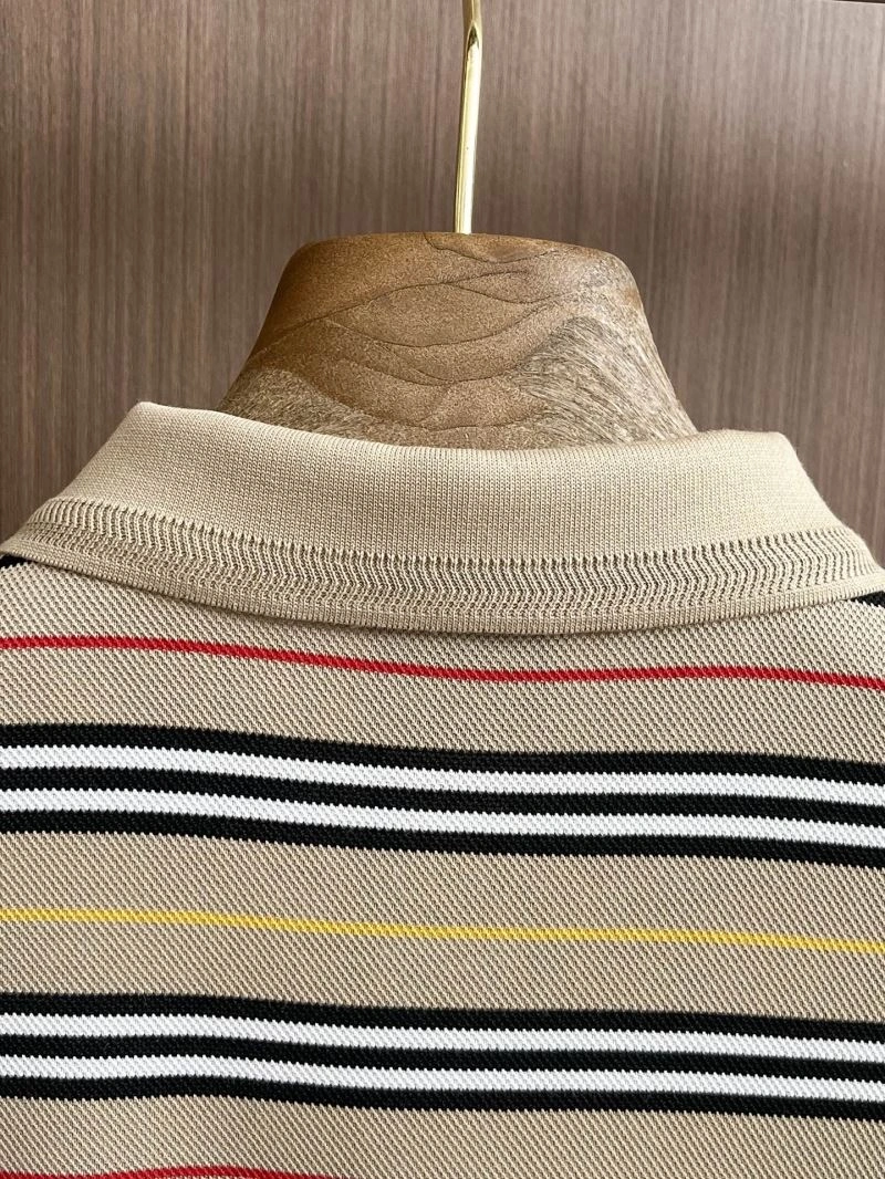 Accurate model Burberry T-Shirts