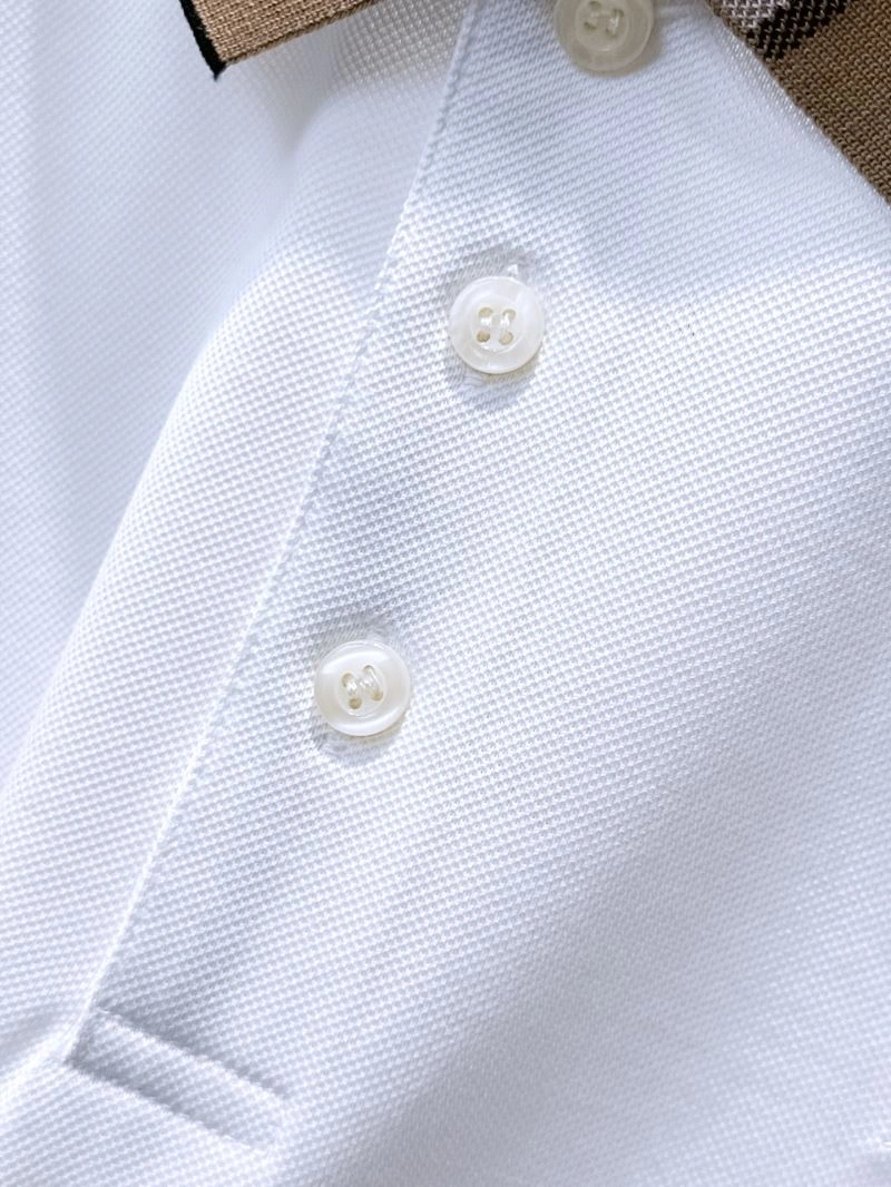 Low-cost Burberry T-Shirts